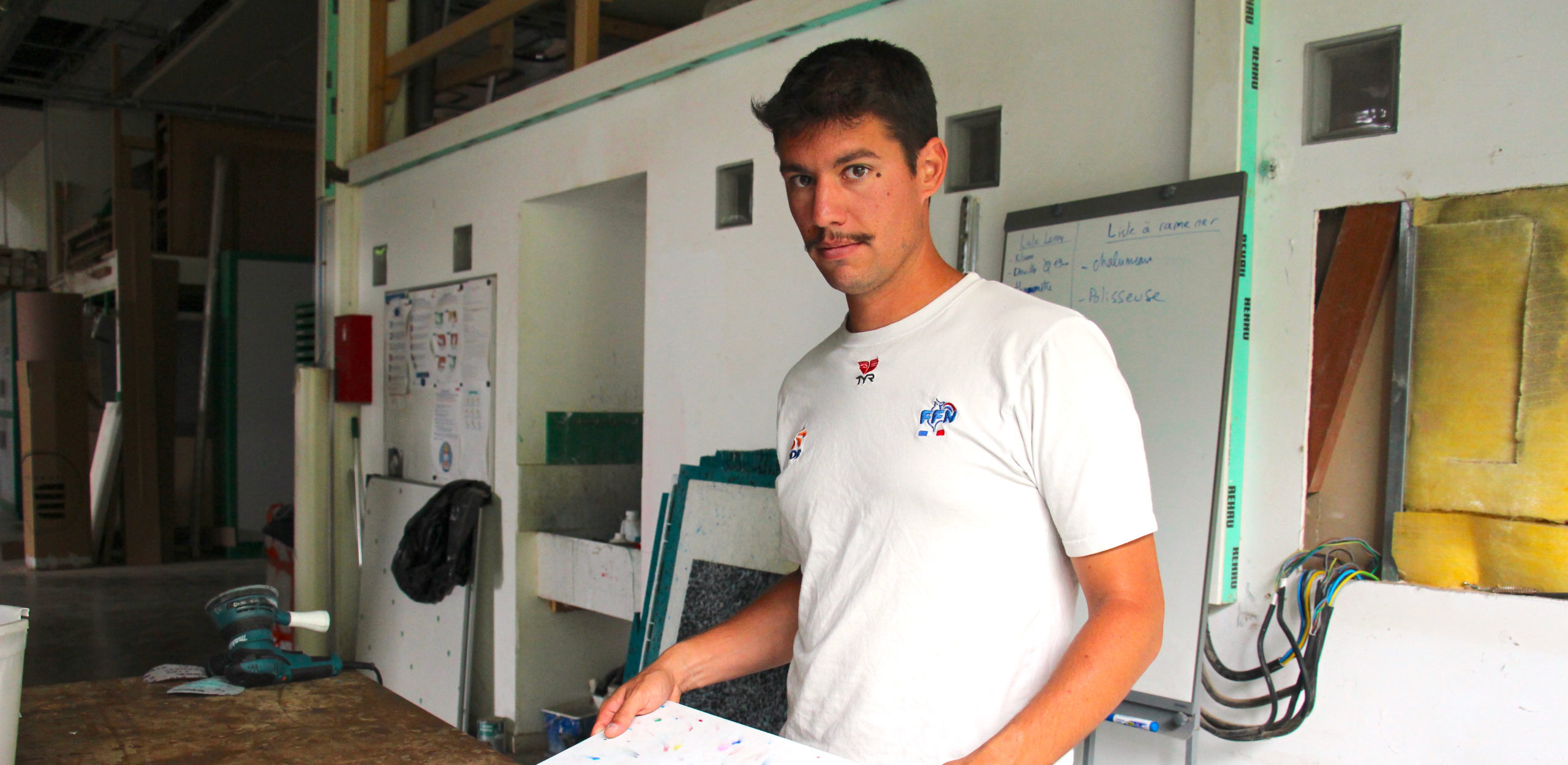 Pollution plastique : Resak valorise les déchets plastiques. Reportage ...